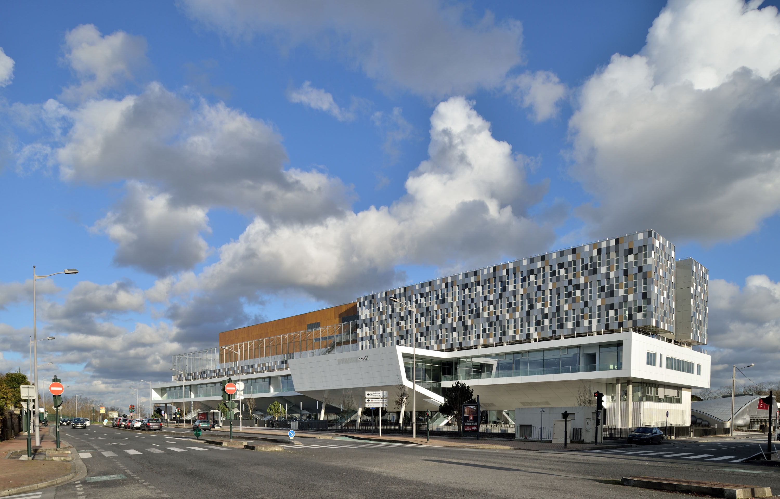 KEDGE BUSINESS SCHOOL ÉCOLE SUPÉRIEURE DE COMMERCE DE DE MANAGEMENT ...